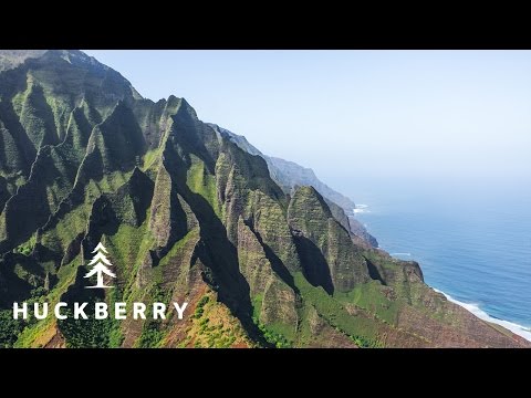 The View From: A Helicopter above Kauai (360° Video)