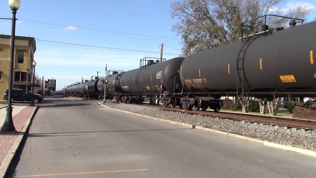 BNSF 8774 (SD70ACe) @ Plaquemine, LA