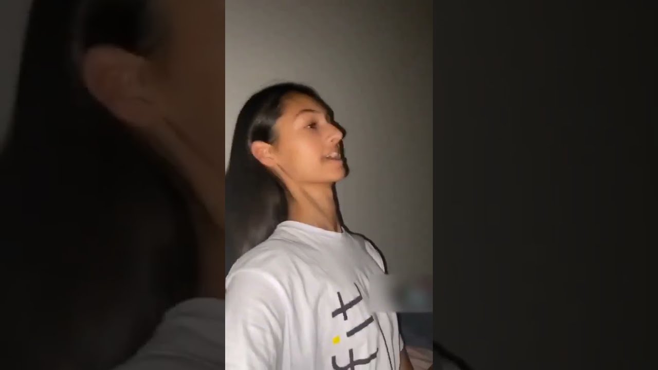 Curviest Neck Ever