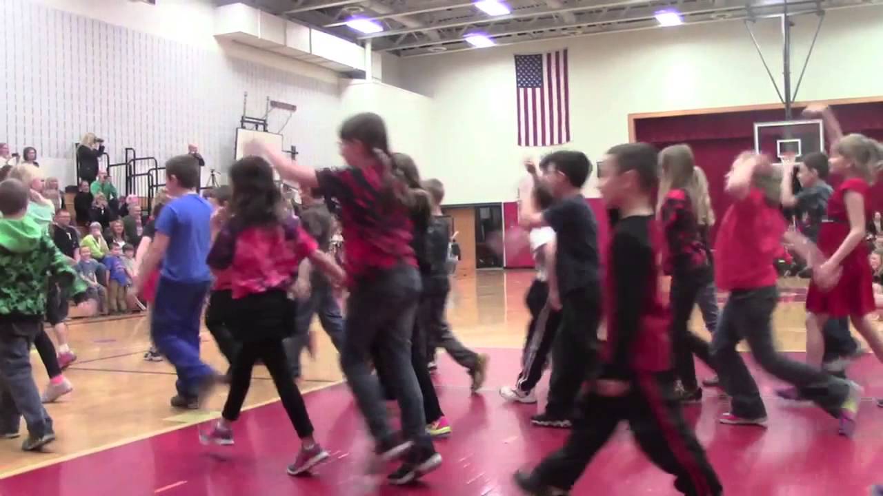 Happy DANCE MOB