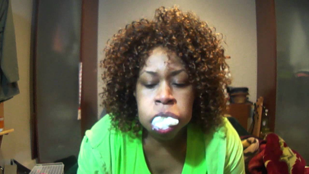 GloZell's Chubby Bunny Challenge!