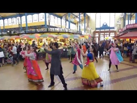Improvised Flash Mob - Rákóczi Square Market - Budapest - Hungary