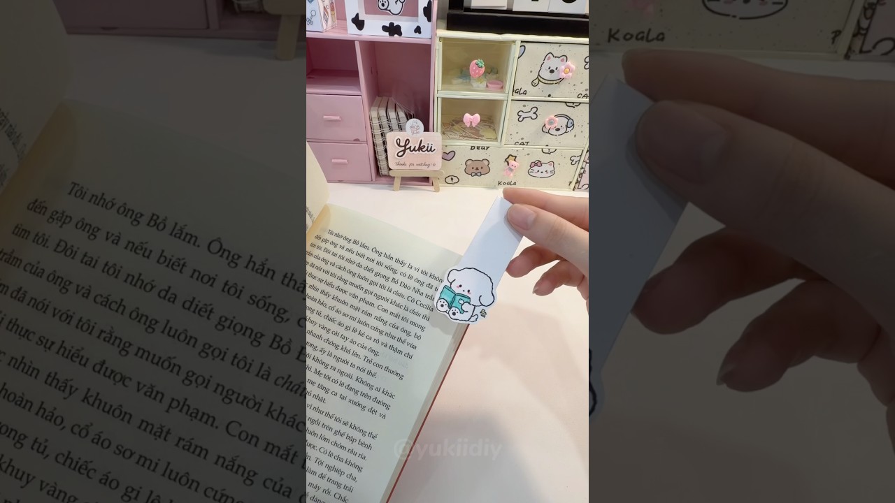 I made my own tiny bookmark 📖💗 #diy #desksetup #cutediy #kawaii #handmade