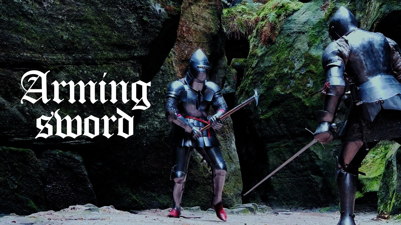 arming sword vs. war hammer | realistic, non-choreographed medieval combat