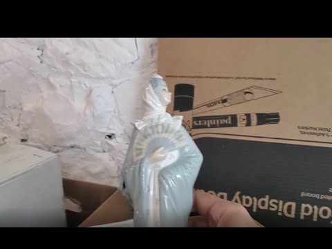 Lladro Statue Figures worth big money $$$$ Check out this yard sale Haul