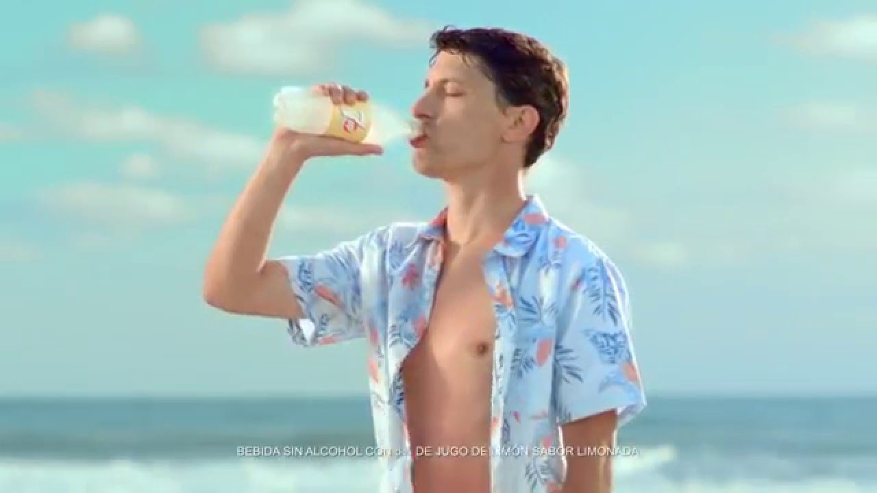 Alina Moine protagoniza el spot de lanzamiento de 7Up limonada