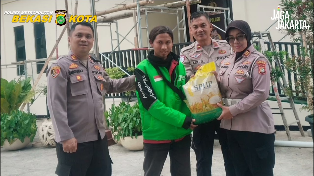 Berbagi Kebahagiaan Polsek Jatiasih