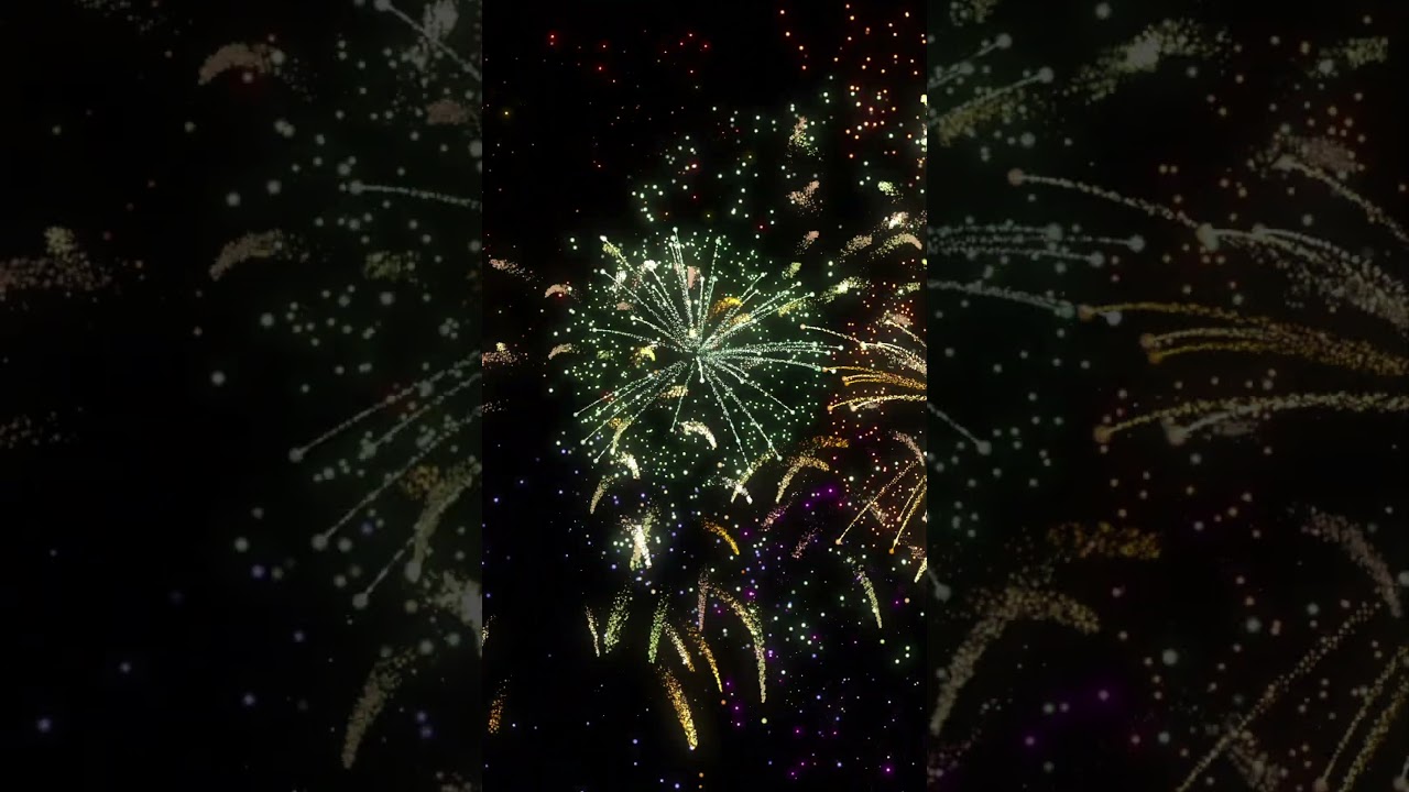 Fireworks  Background vertical #fireworks #happynewyear2022greenscreen #edit