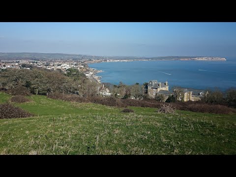 New Video: Luccombe Coastal Path Through The Fields – Shanklin Holiday ...