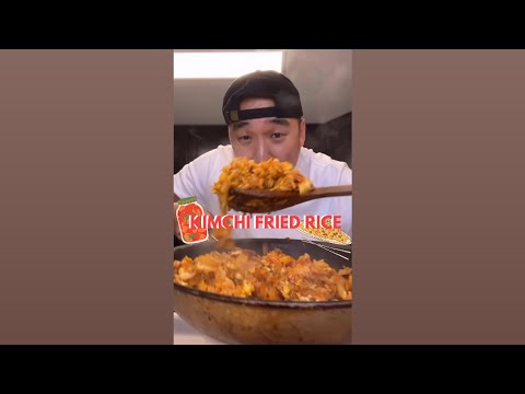 1 Minute Kimchi Fried Rice 👨🏻🍳🔥🥬