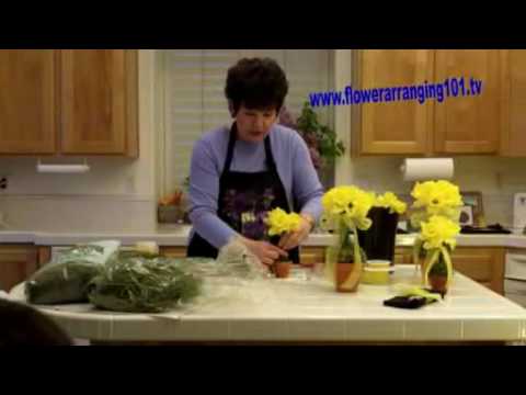 Flower Arranging - Sunny Daffodils - Topiaries and Tablescape