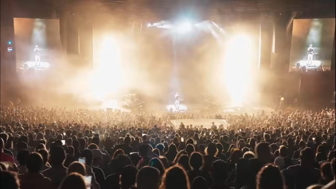 Two Feet Live (Red Rocks) 