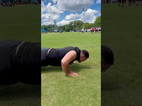 How many pushups can a BIG guy do?..#push-ups #football #changeyourmindsetchangeyourlife