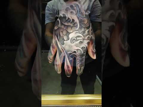 Black and Grey Tattoo - Japanese Tattoo Hand Designs | Tattoo Convention
