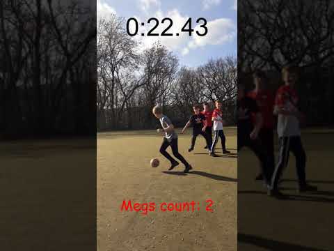 How many times can I megs my friends in 45 seconds?? #shorts