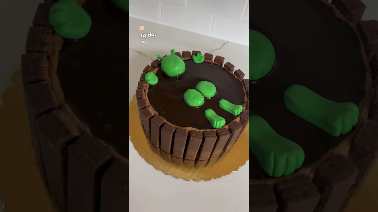 DIY easy shrek cake #shrekcake #shrek #shorts