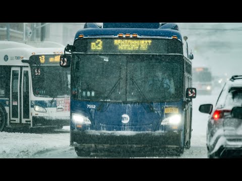 B3 bus announcements to Bensonhurst-Harway Av (Vianova screen)