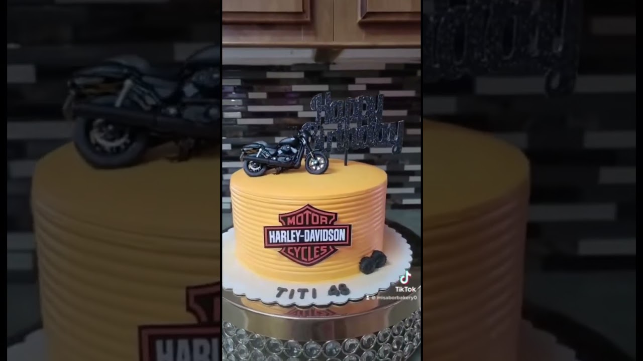 Harley Davison motorcycle cake