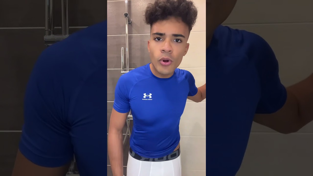 Caught you peeking 😜 #gay #gym #gymguy #lockerroom #shower #lgbtq #homosexual
