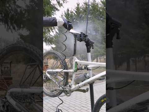 Portable Karcher pressure washer for cleaning your bike anywhere. How it works...