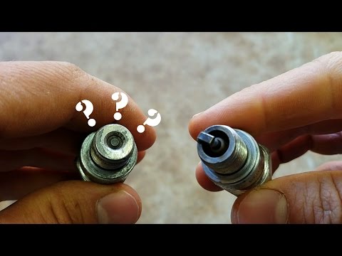 What Happened To This Spark Plug??? - Outboard Plug Tips!