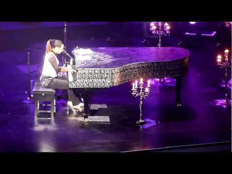 Alicia Keys-Unthinkable Live- High definition, cle
