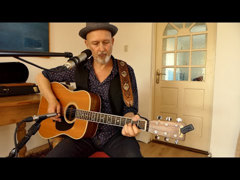 Eric Devries - Ballad Of A Song & Dance Man