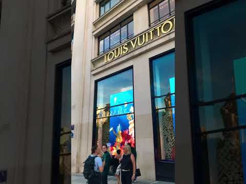 Louis Vuitton store on Champs-Élysees, Paris 🇫🇷