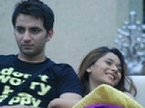Bigg Bos 4 Sara Khan and Ali Merchant's Wedding In The Bigg Boss House (News)