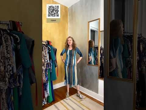 How to Choose the Perfect Skirt and Dresses Length for Petites Over 40