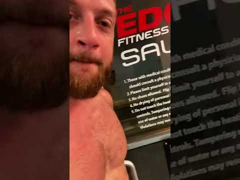 This is How You Enter & Leave a Sauna at the Gym - Shut the Door Quickly!