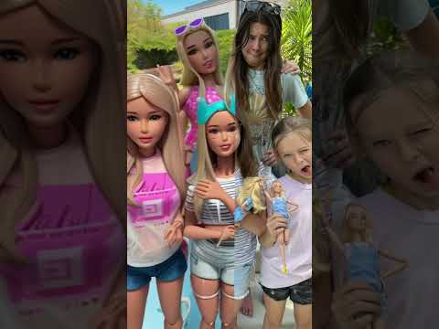 Barbie friends with @thejohnsonfam π
#barbie #barbiegirl #friends #sisters #trending #challenge