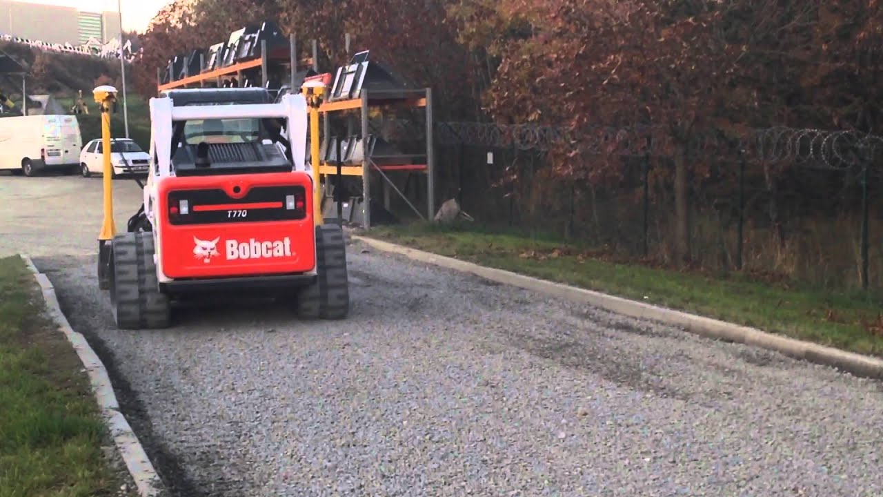 Trimble GCS900 on a Grader Attachment