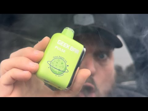 *New* GeekBak Pulse(15000 Puffs)- Sour Apple Ice *21 & Up*