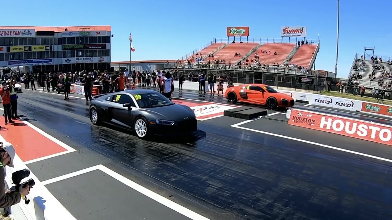 Tuned Audi R8 Brutally Hits the Wall at Houston Raceway, Video Is ...