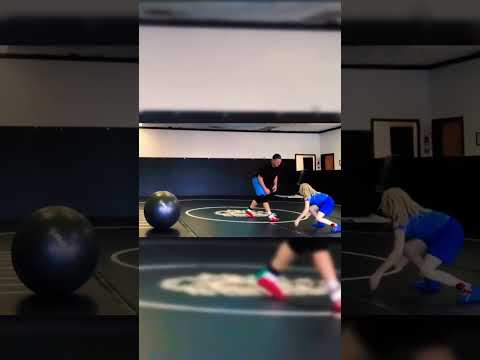 Slow feet donβt EAT π£π«#wrestlinggame #athletes #wrestlingtechnique #allelitewrestling
