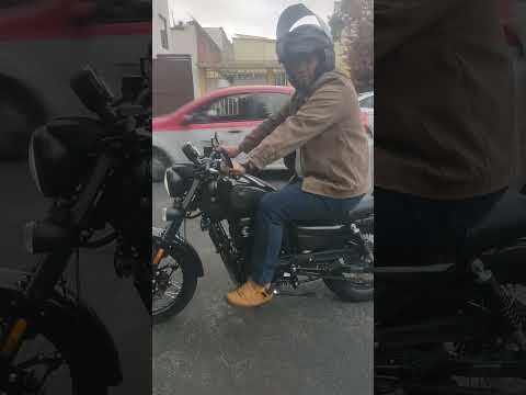 tc 300 Italika para personas de más de 180 cm