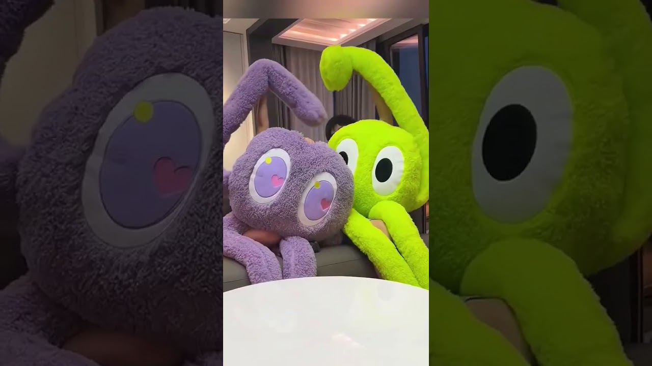 Tentacle tussle: plushie love gets intense 🐙💜💚
