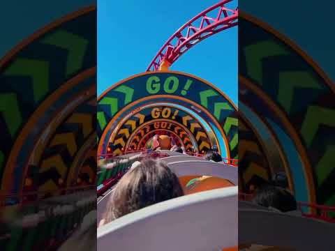 Slinky dog in Hollywood Studios - what do you prefer? Front or back? #hollywoodstudios #slinkydog
