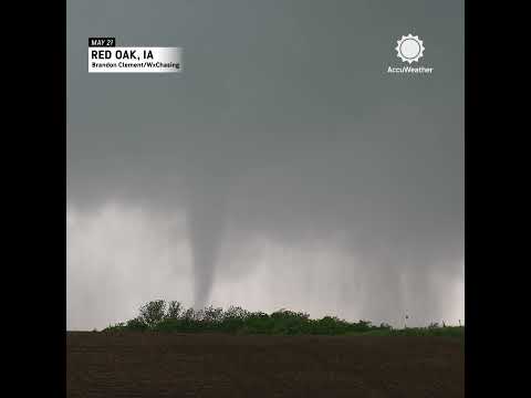 Storm Chasers: Tornadoes in Red Oak, Iowa