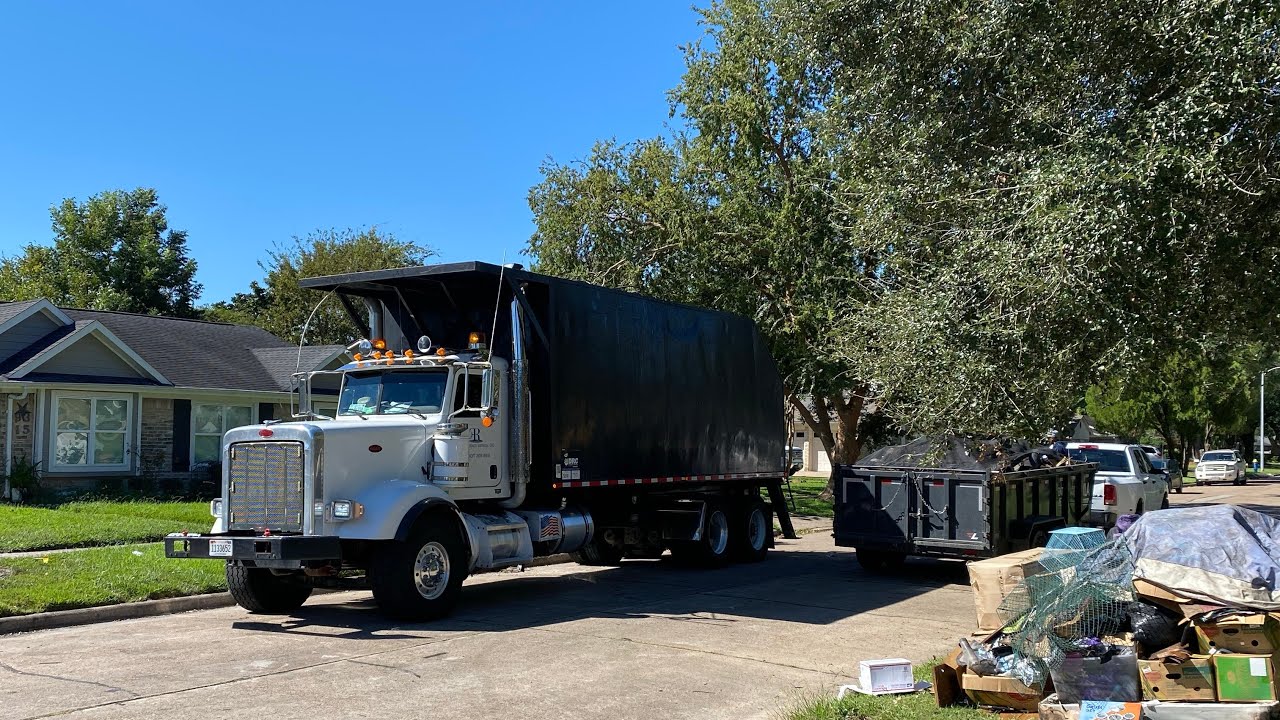 RPF emergency services:Peterbilt 367 rotobec elite on bulk waste 5109