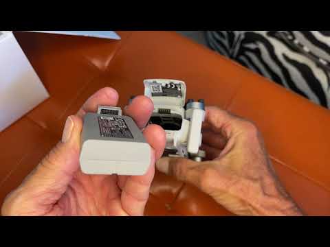 How to remove and insert the battery in a dji mini 2 drone