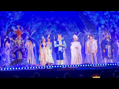 HDTV Aladdin Standing Ovation Milton Keynes Theatre Walk Down / Finale - Joe Pasquale & Lee Mead