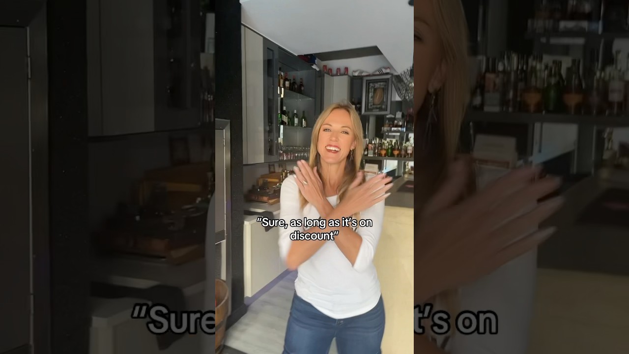 Can you guess my mom’s age? #shorts #trending #trending