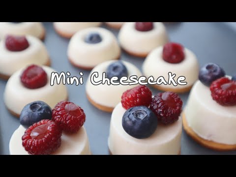 So easy! Frozen mini cheesecake when you have the munchies