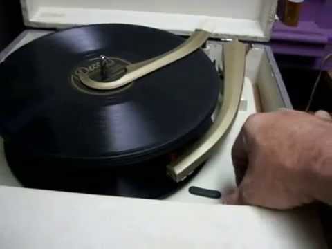 Cheapo Steelman suitcase record player!