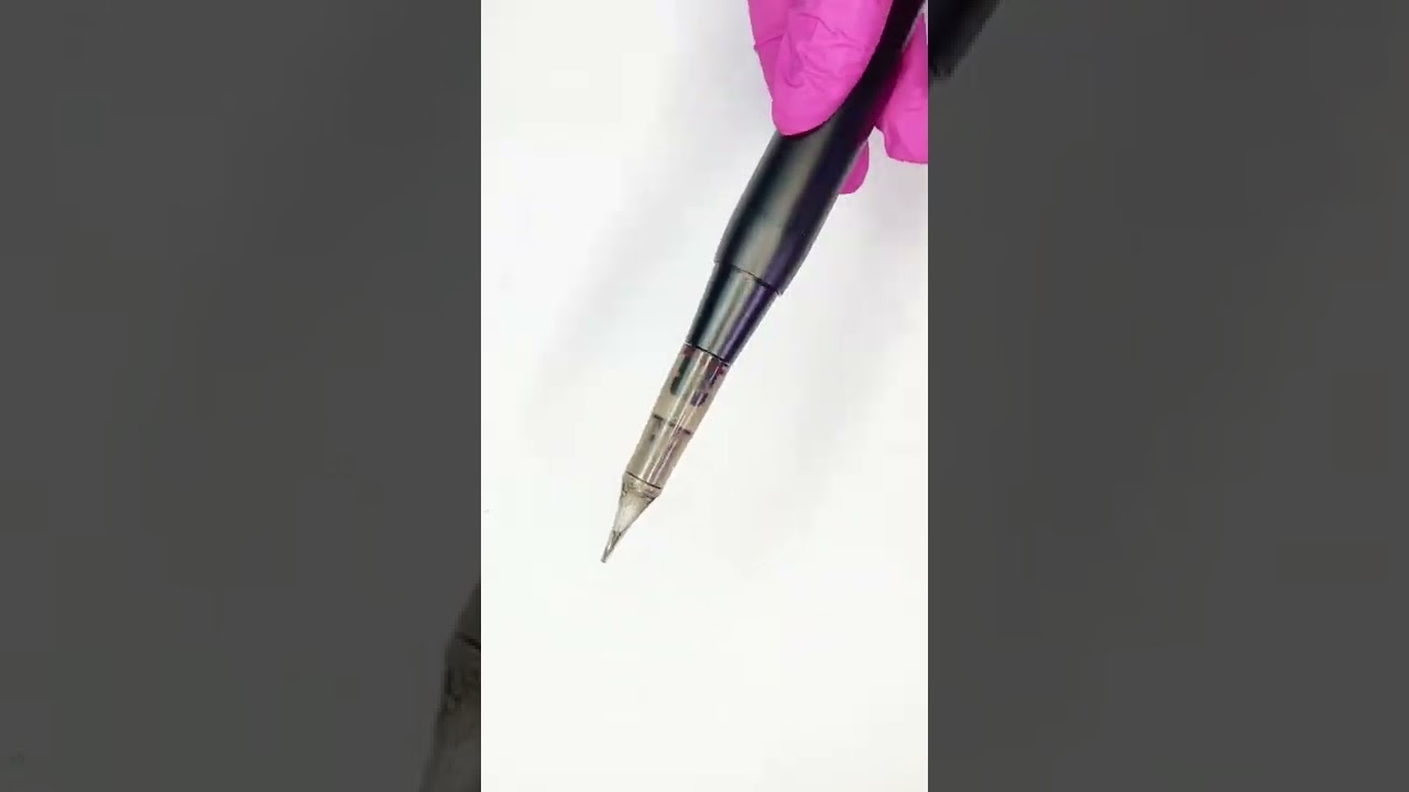 Diferença entre Tebori e Dermógrafo.