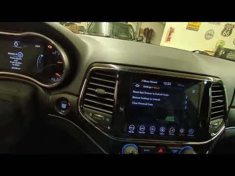 Jeep Grand Cherokee 2021 USB media hub possible quick fix