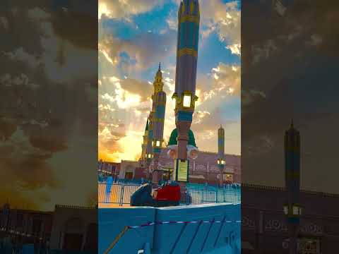 🥰pyare madina ki ziyarat Karen 🇸🇦🥰#allah #viralshots #YouTubeshots#shortvideo