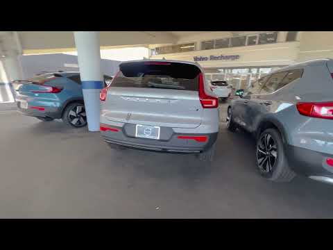 New 2023 VolvoXC40 B5 AWD Plus Dark for sale in San Diego